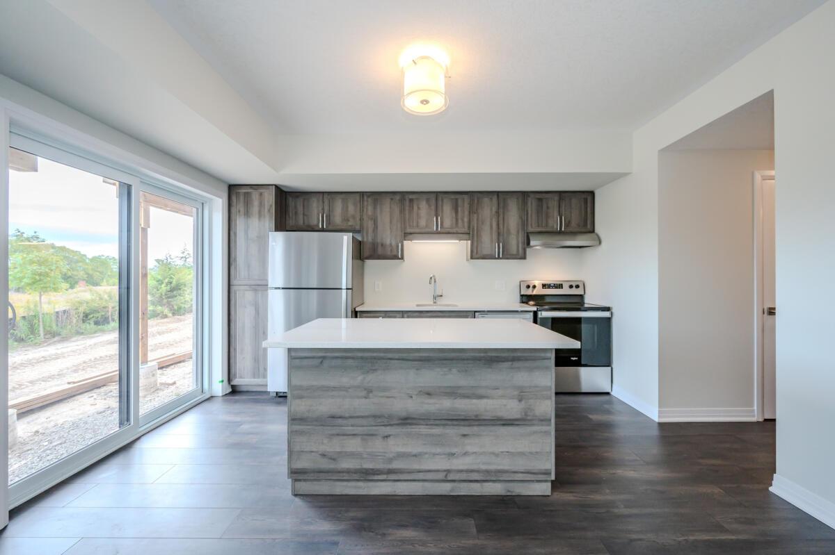 J39-15 Stauffer Woods Trail - Activa